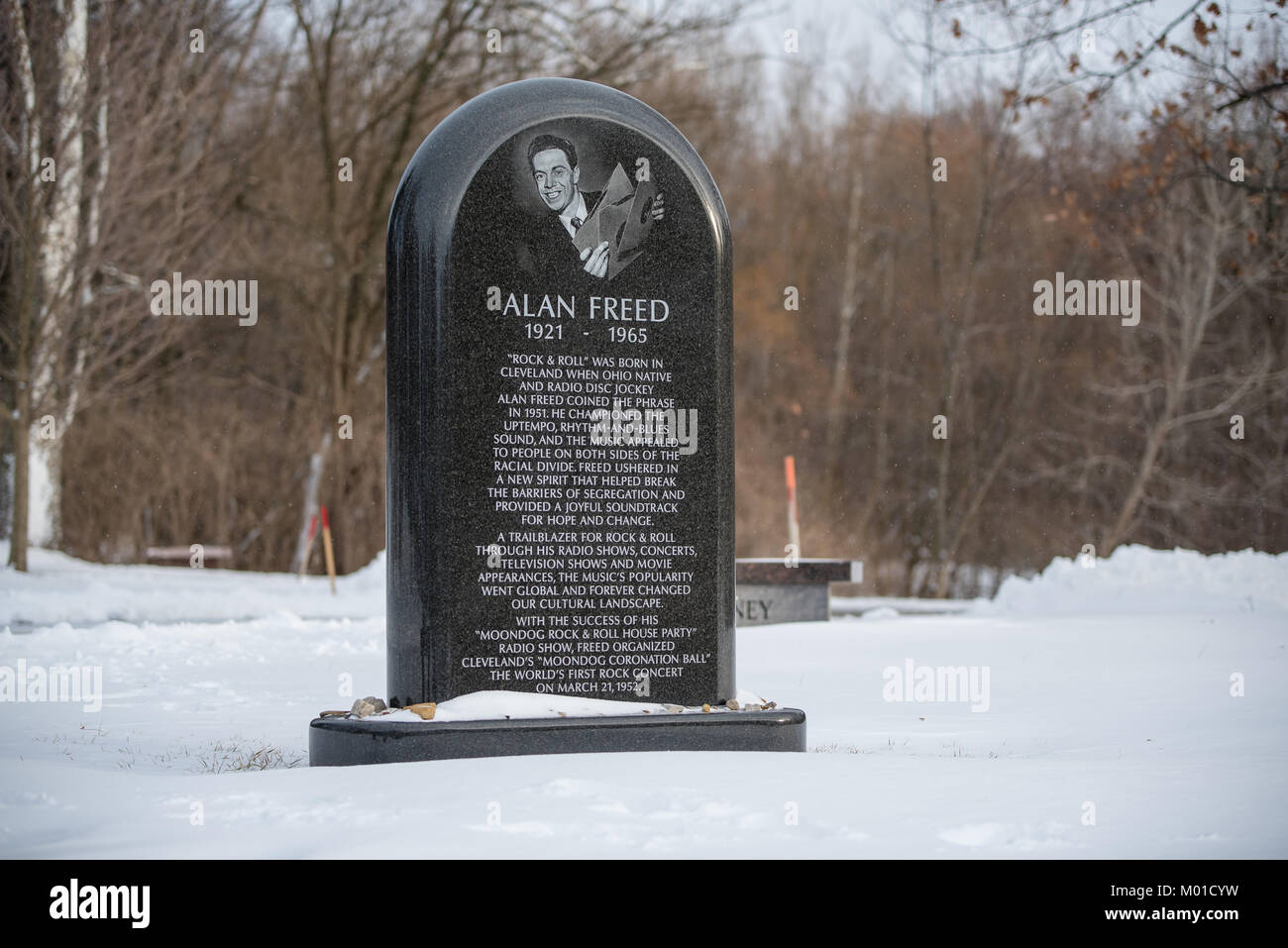 Alan Freed Grave Stock Photo - Alamy