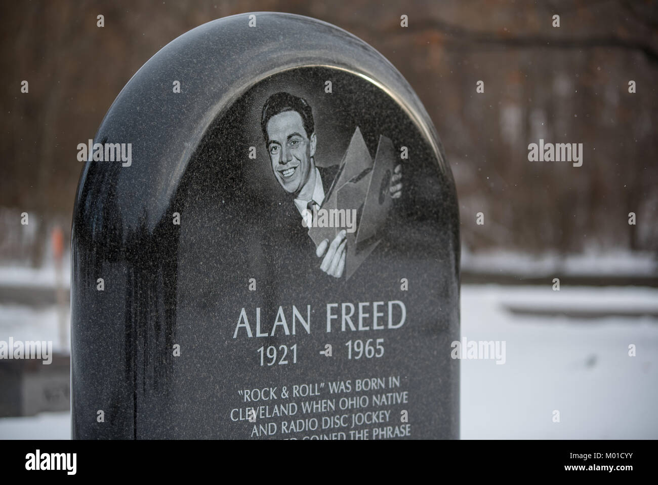 Alan Freed Grave Stock Photo - Alamy