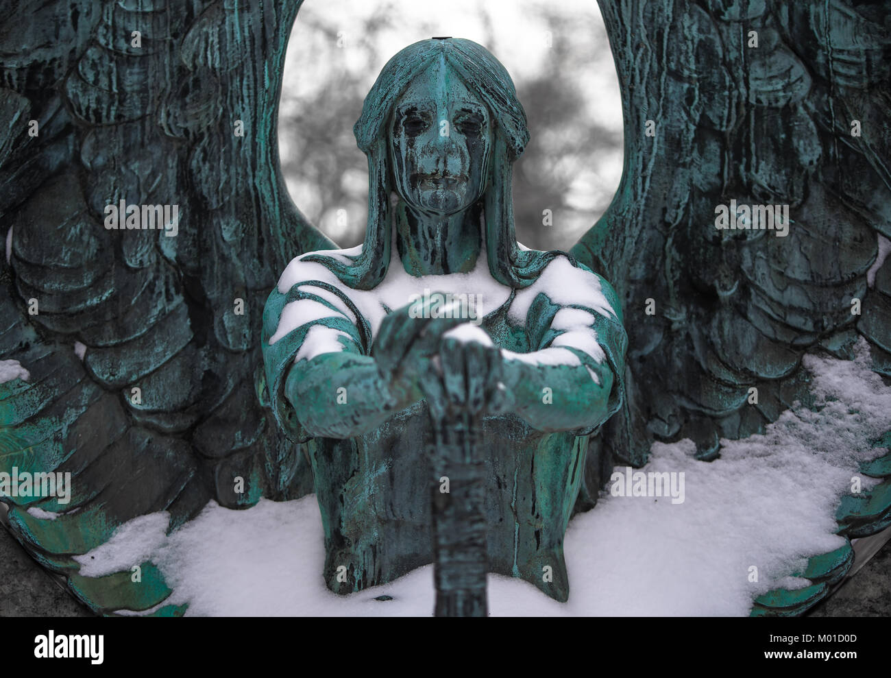 Dr who angel hi-res stock photography and images - Alamy