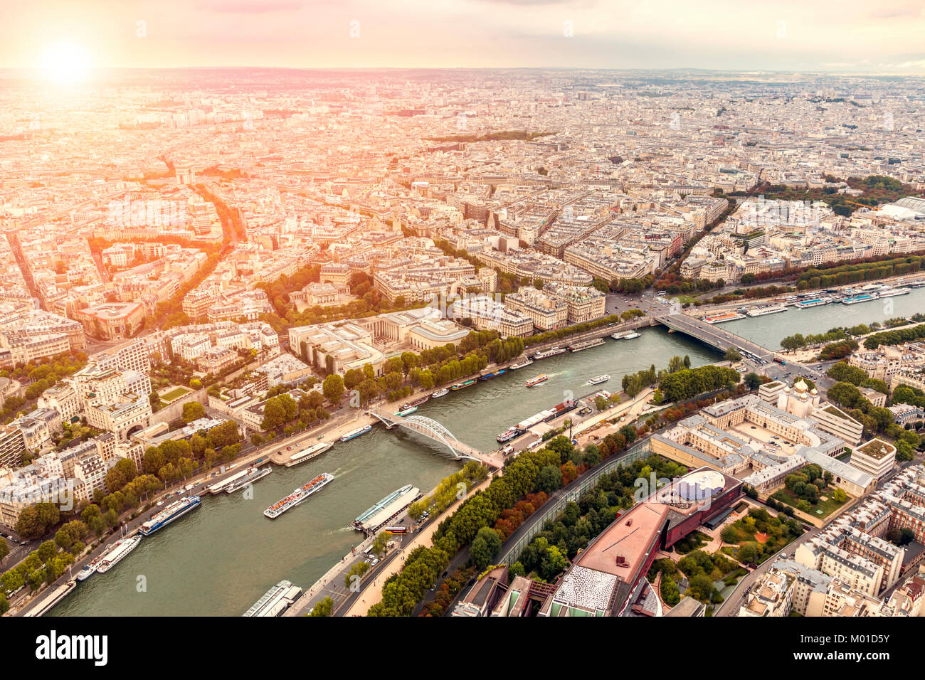 Skyline over the seine river hi-res stock photography and images - Alamy