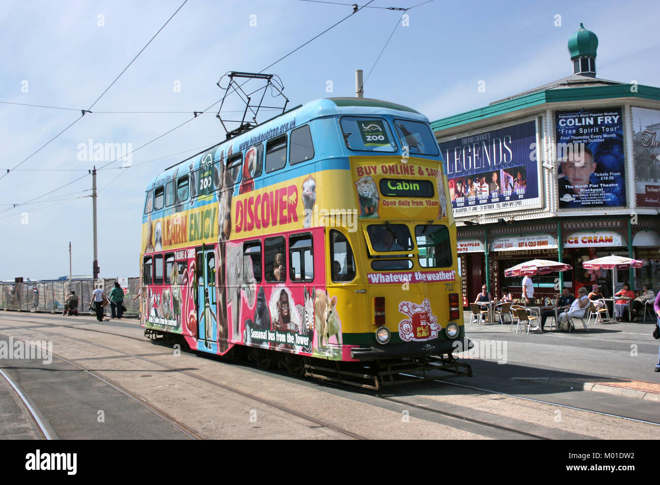 Balloon Car Double Deck Tram no.711 at Blackpool Tramway - Blackpool ...