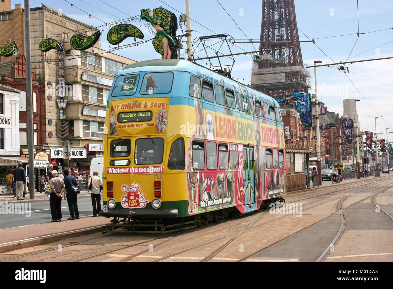 Balloon Car Double Deck Tram no.711 at Blackpool Tramway - Blackpool ...