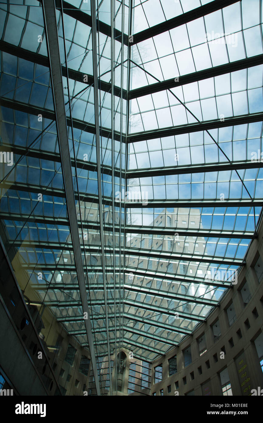 Vancouver public Library building Canada March 2017 Stock Photo - Alamy