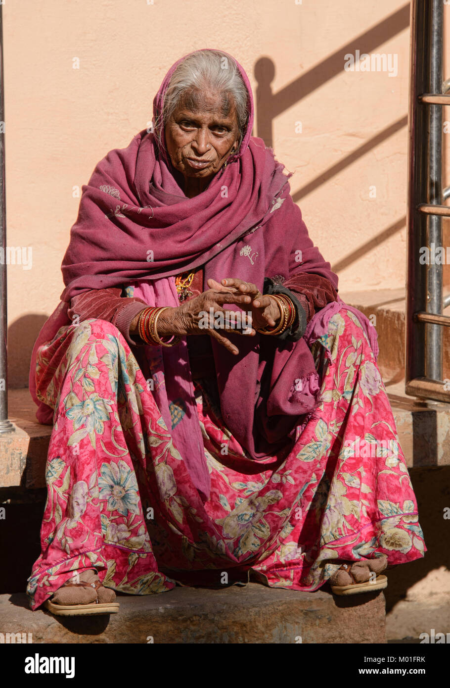 Rajasthani woman sitting hi-res stock photography and images - Alamy