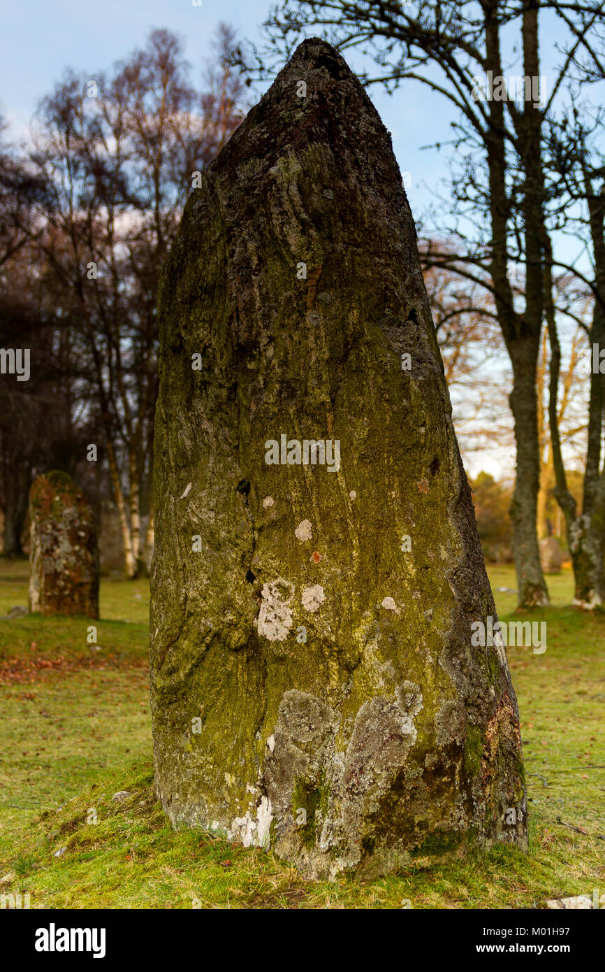 Neolithic burial cairns clava cairns hi-res stock photography and ...