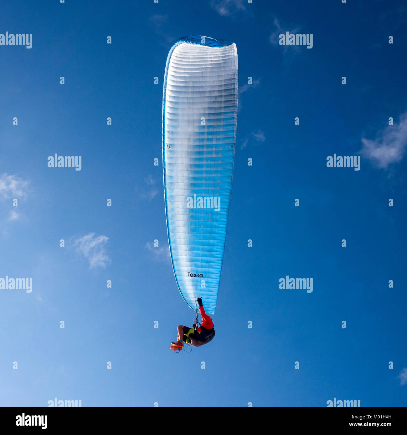 Hang Gliders High Resolution Stock Photography and Images - Alamy