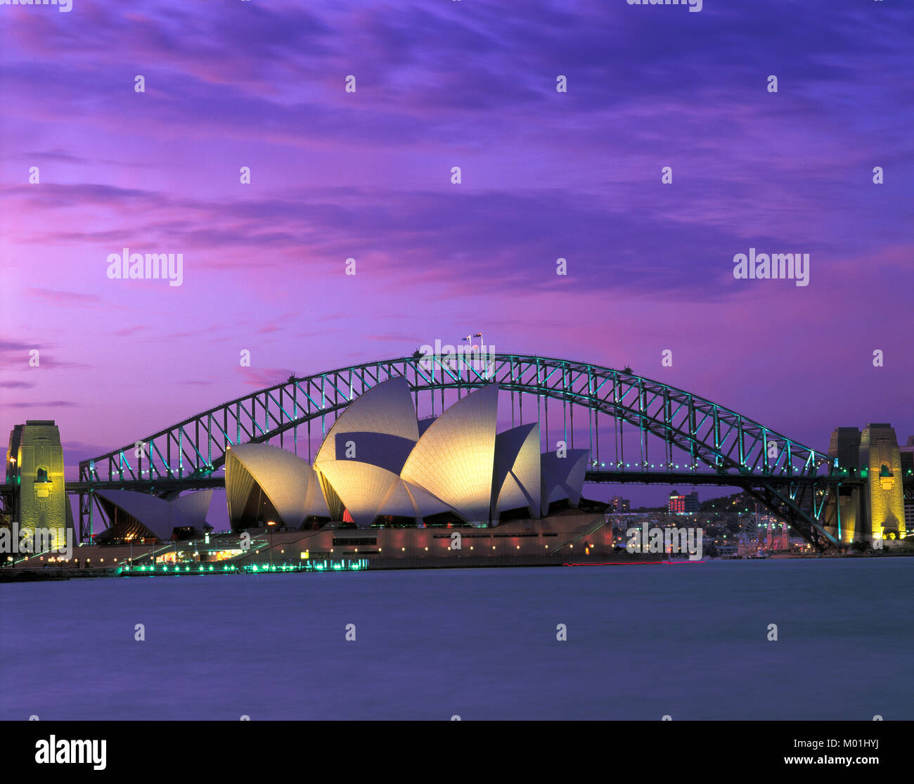 Sydney opera house iconic architecture hi-res stock photography and ...