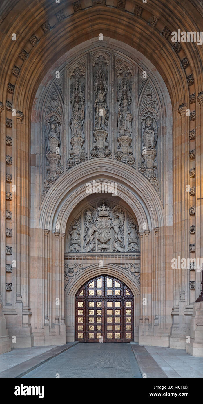 Entrance house of parliament london hi-res stock photography and images ...