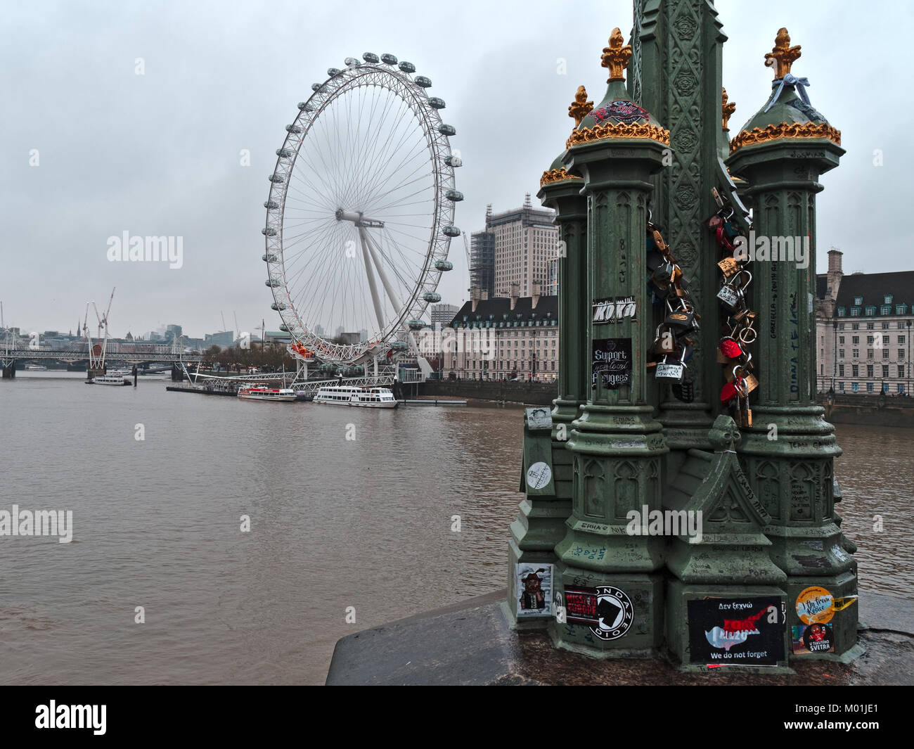 London locks hi-res stock photography and images - Alamy