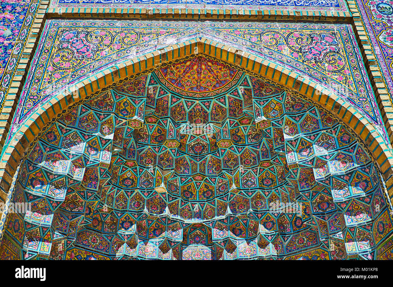 Muqarnas vault High Resolution Stock Photography and Images - Alamy