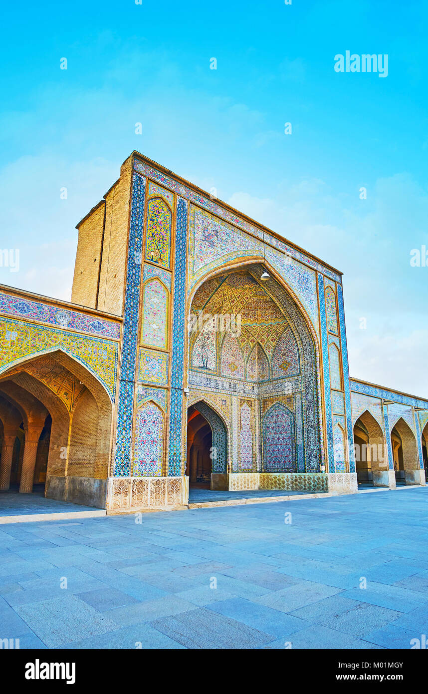 Masjid vakil hi-res stock photography and images - Alamy