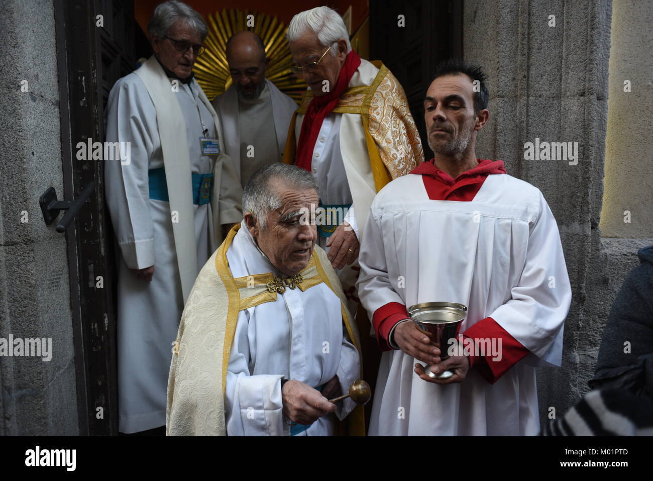Madrid, Spain. 17th Jan, 2018. Priests pictured during Saint Anthony's ...