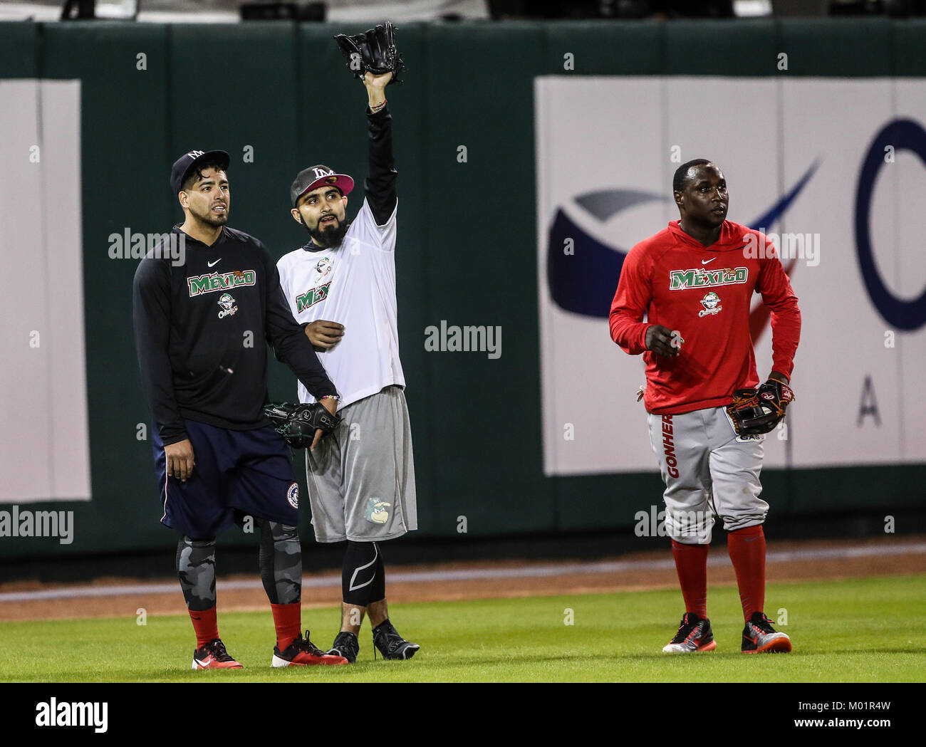 Sergio Romo de Mexico. Aspectos del nuevo estadio de Tomateros de ...