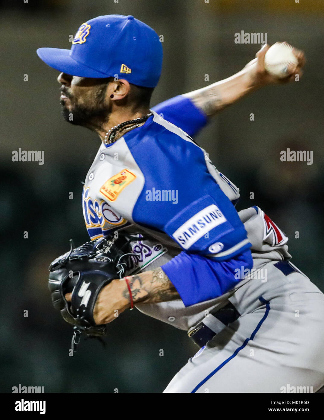 Sergio Romo pitcher relevo de charros se llevo el salvamento al sacar ...