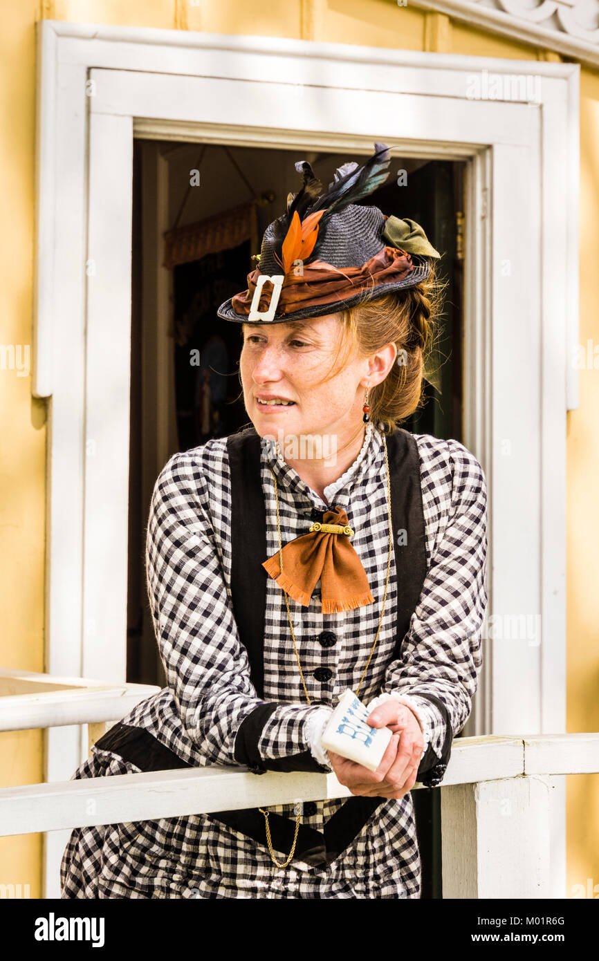 Miss l e ackerman hi-res stock photography and images - Alamy