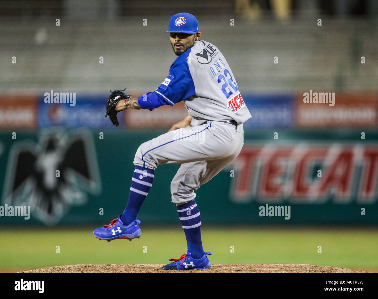 Sergio Romo pitcher relevo de charros se llevo el salvamento al sacar ...