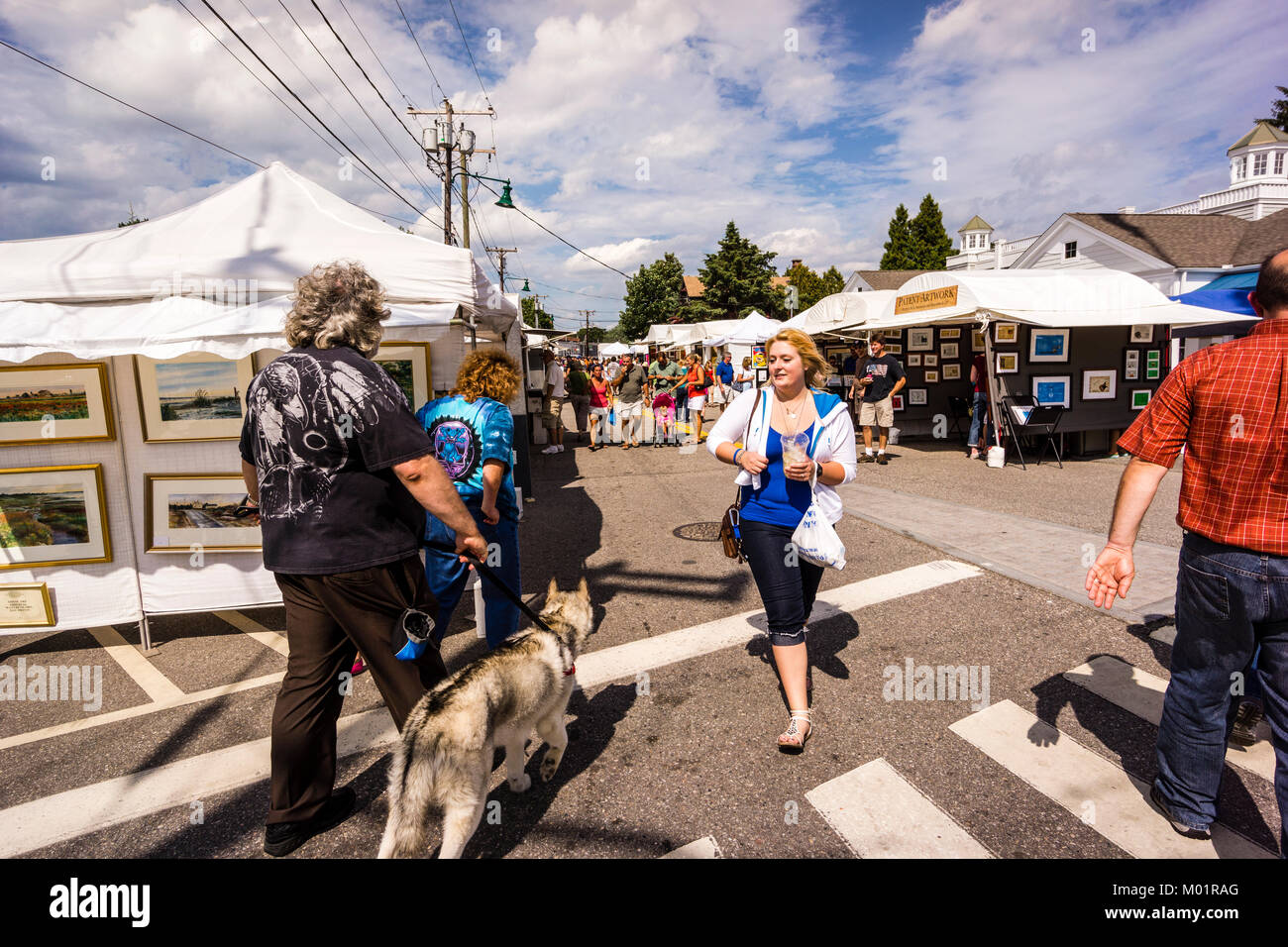 Mystic Outdoor Art Festival Mystic, Connecticut, USA Stock Photo - Alamy