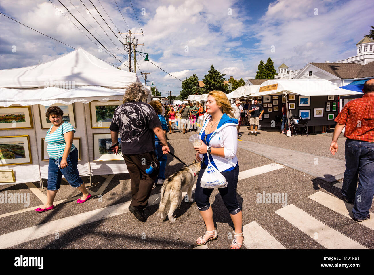 Mystic Outdoor Art Festival Mystic, Connecticut, USA Stock Photo - Alamy