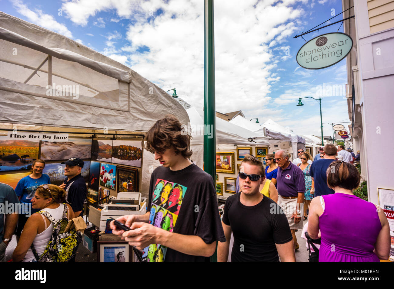 Mystic Outdoor Art Festival Mystic, Connecticut, USA Stock Photo - Alamy