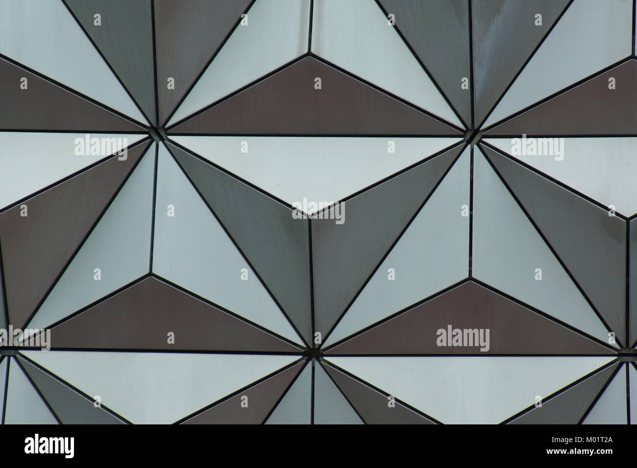 Geodesic hi-res stock photography and images - Alamy