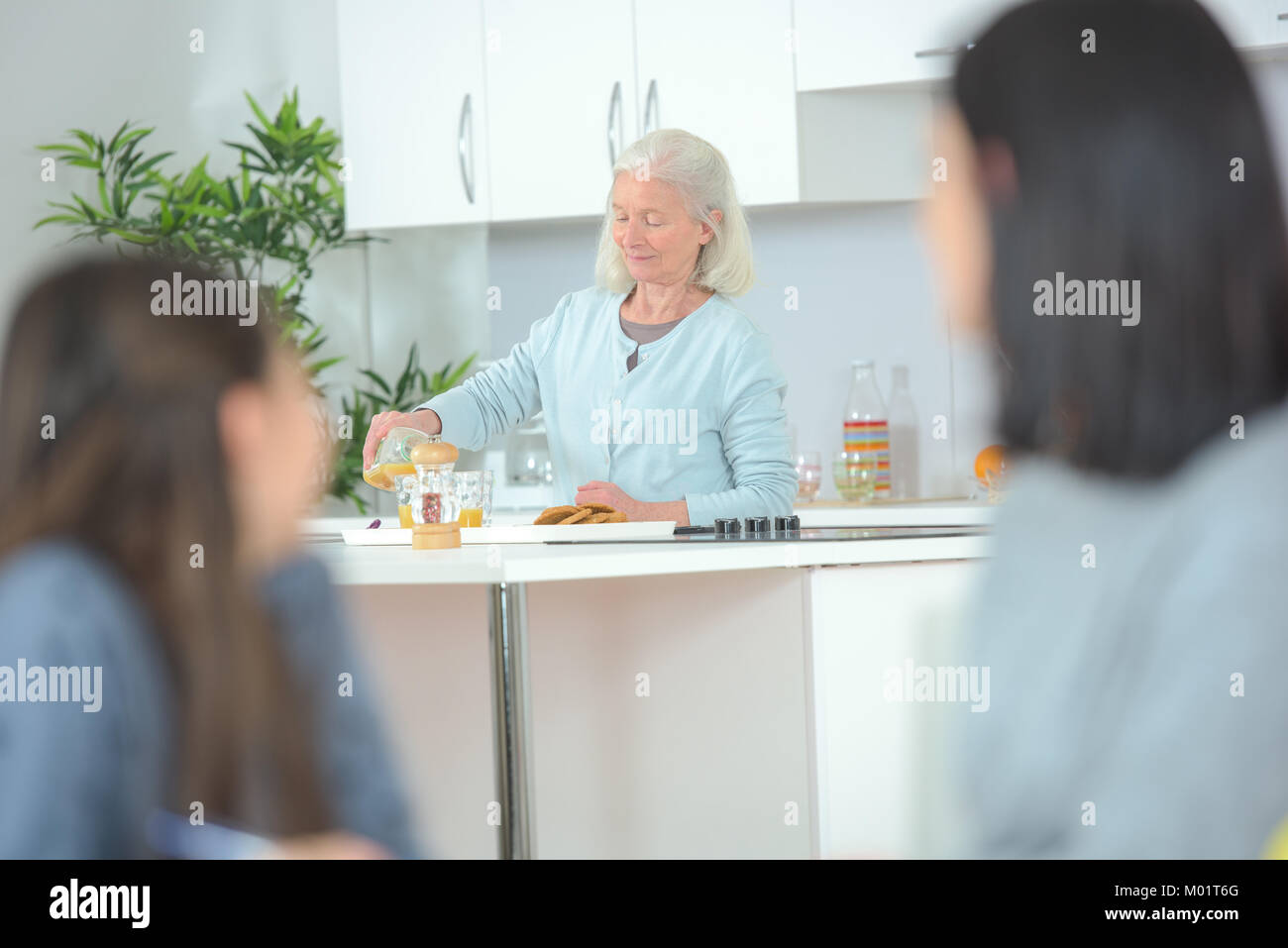 Grandma in the kitchen hi-res stock photography and images - Alamy