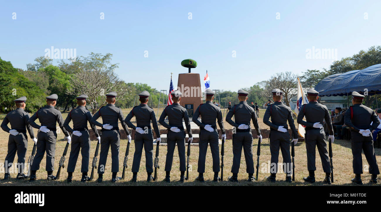 Members of the partnered Thai Provincial Police and Royal Thai Border ...