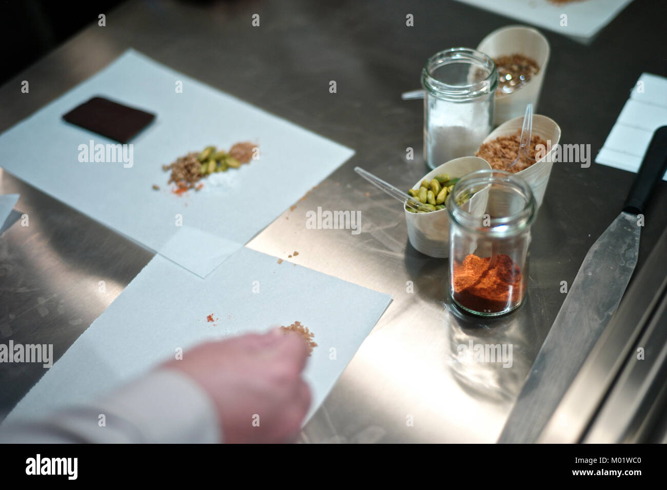 Cooking class on how to make your own chocolate Stock Photo - Alamy