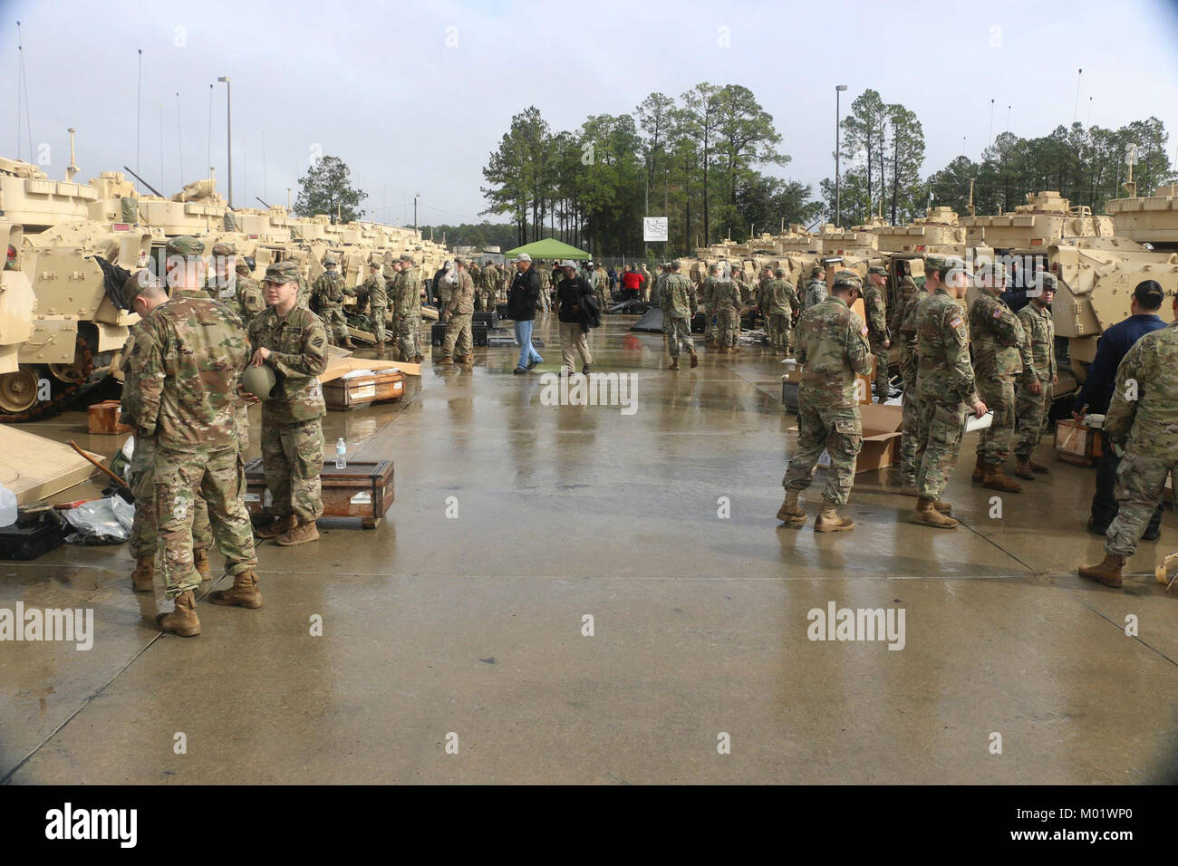Soldiers of 2nd Armored Brigade Combat Team, 3rd Infantry Division ...