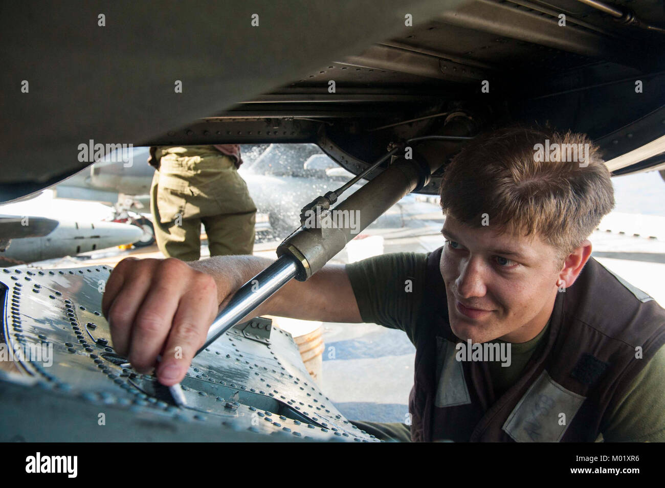 PACIFIC OCEAN (Jan. 14, 2018) Marine Corps Lance Cpl. Cade Stall ...