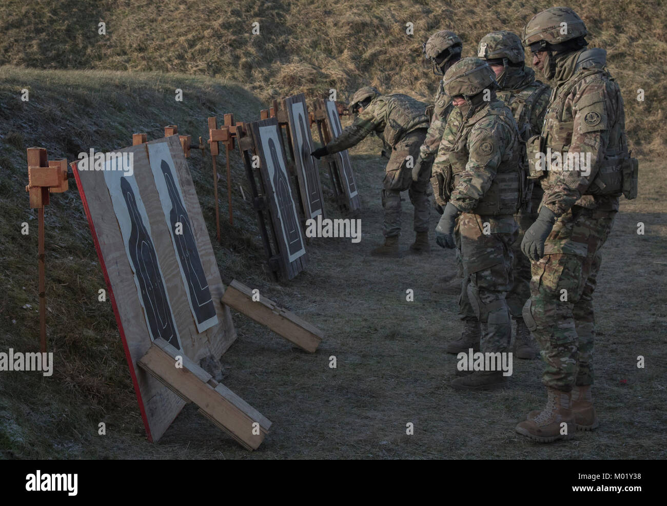 U.S. Soldiers assigned to the Forward Support Troop, 3rd Squadron, 2nd ...