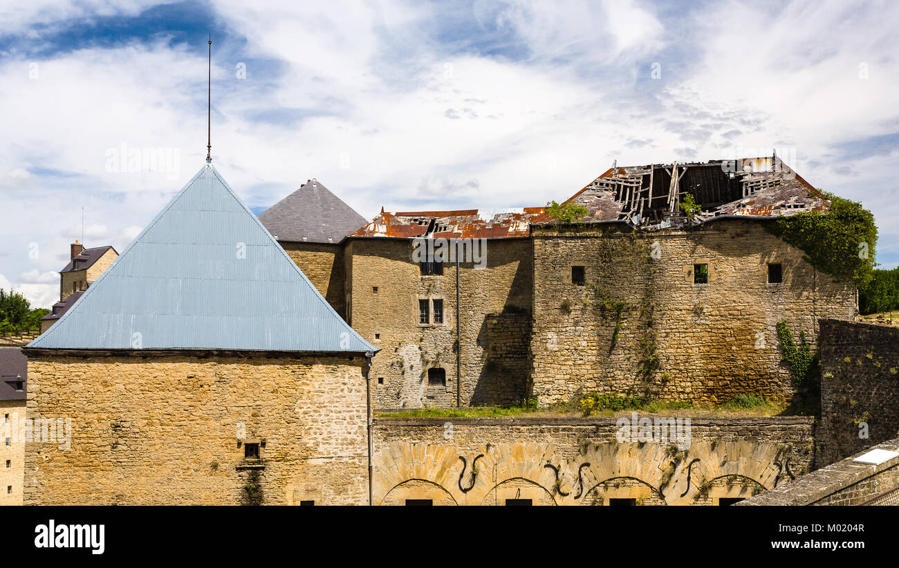 Inside ruined castle hi-res stock photography and images - Alamy