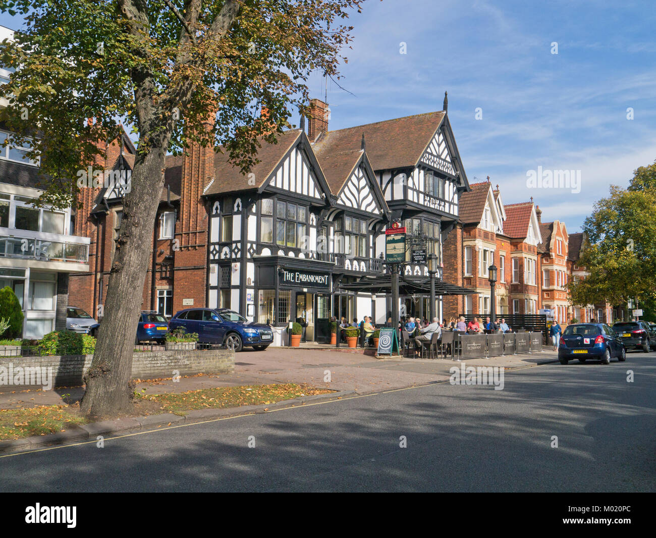 Old bedford embankment hi-res stock photography and images - Alamy