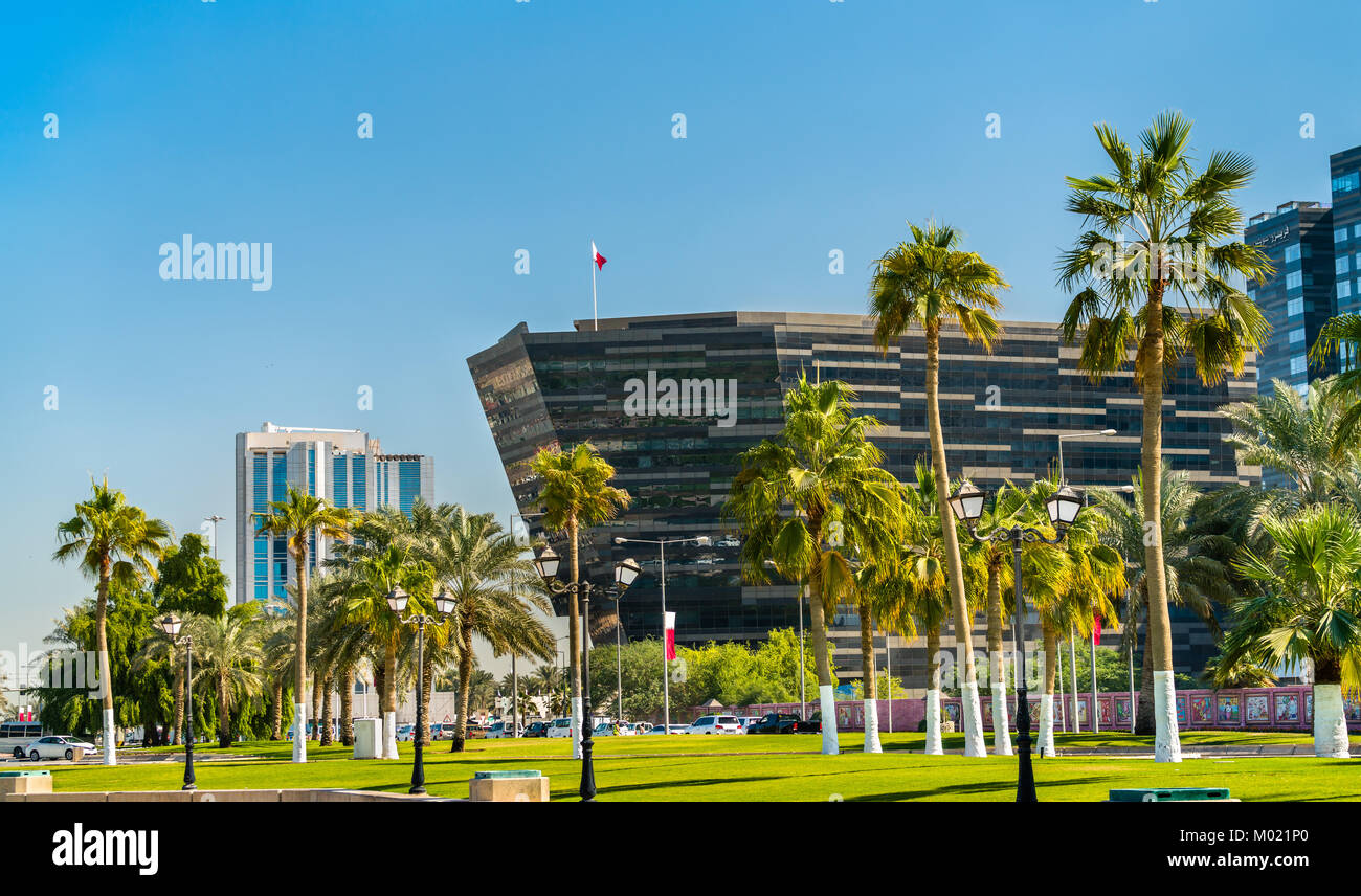Corniche Promenade Park in Doha, Qatar Stock Photo - Alamy