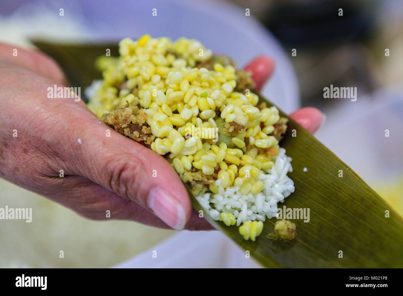 Parcel leaf High Resolution Stock Photography and Images - Alamy