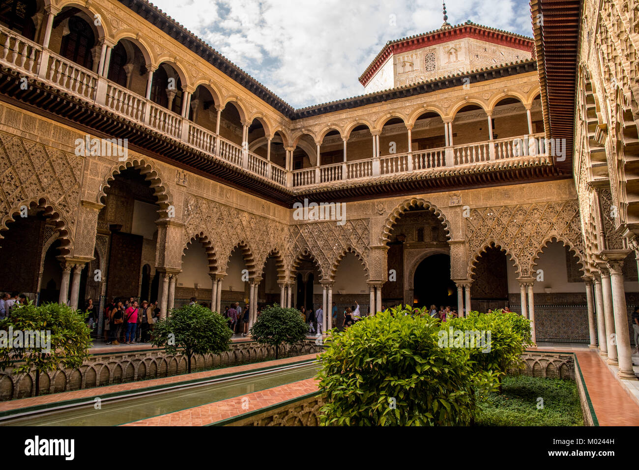Alcazar of seville interior hi-res stock photography and images - Alamy