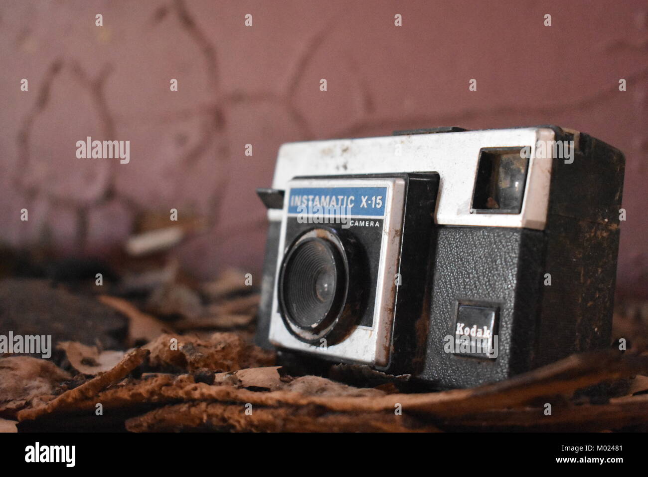 Red old camera hi-res stock photography and images - Alamy