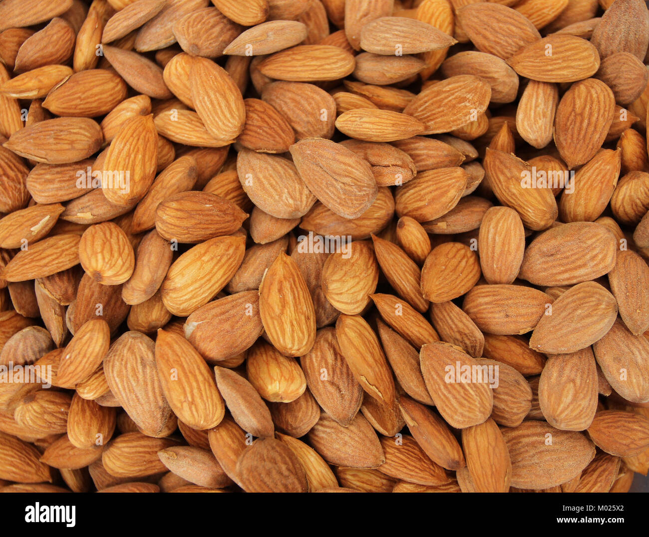 Almond texture hi-res stock photography and images - Alamy