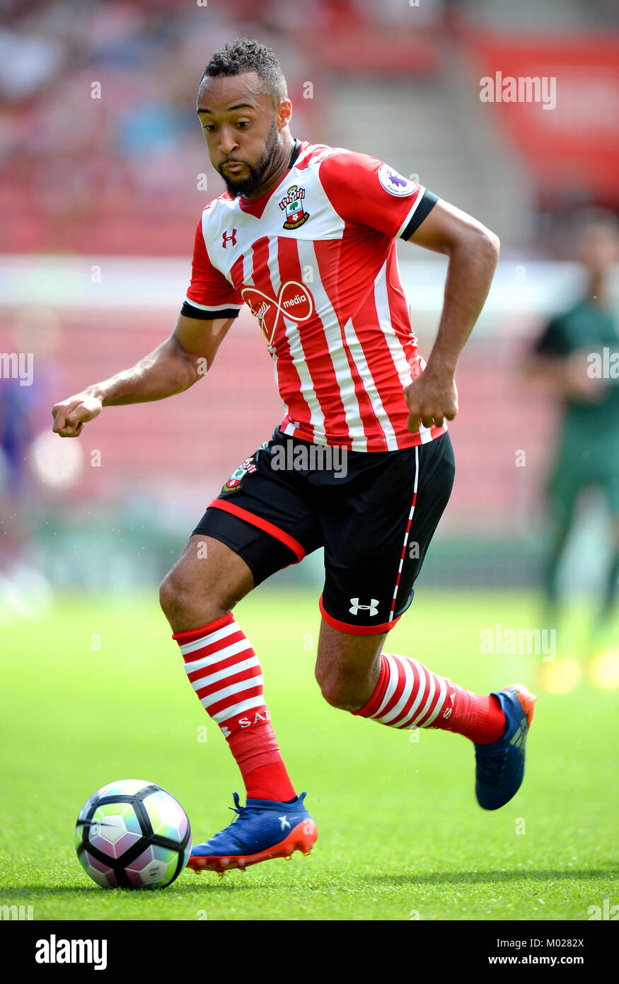Nathan Redmond, Southampton Stock Photo - Alamy