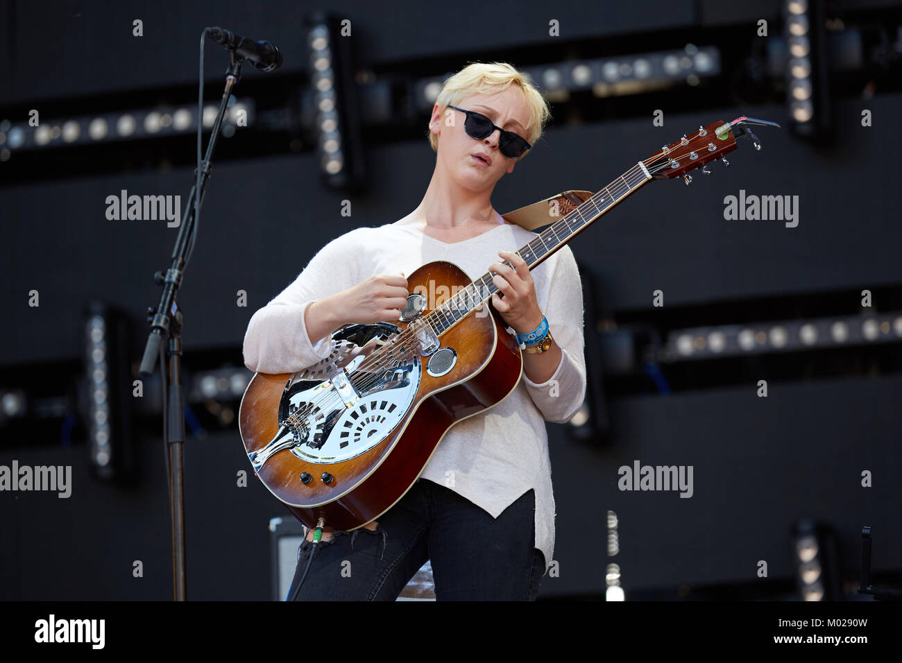 Laura beatrice marling hi-res stock photography and images - Alamy