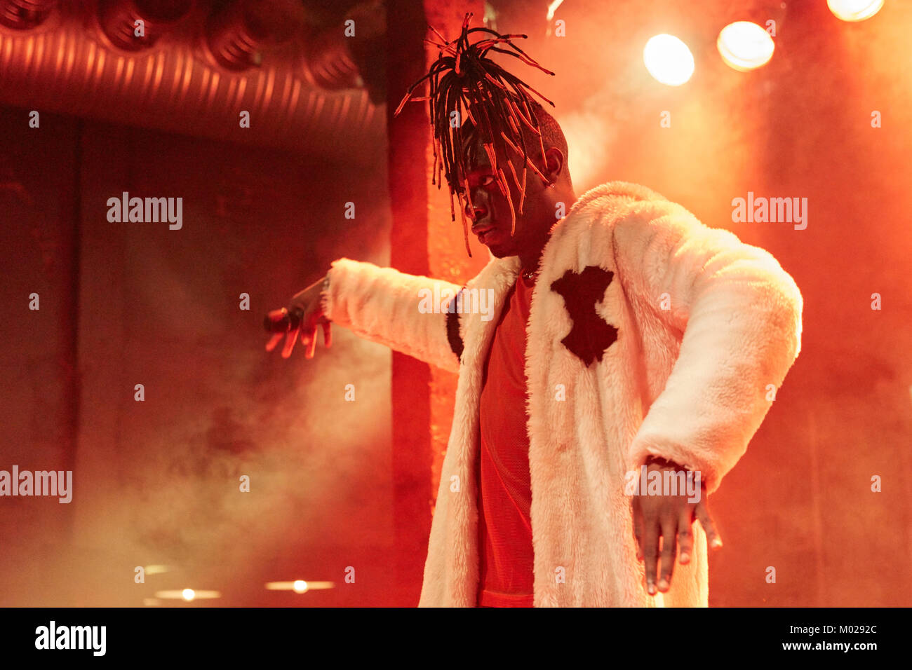 Khalif hi-res stock photography and images - Alamy