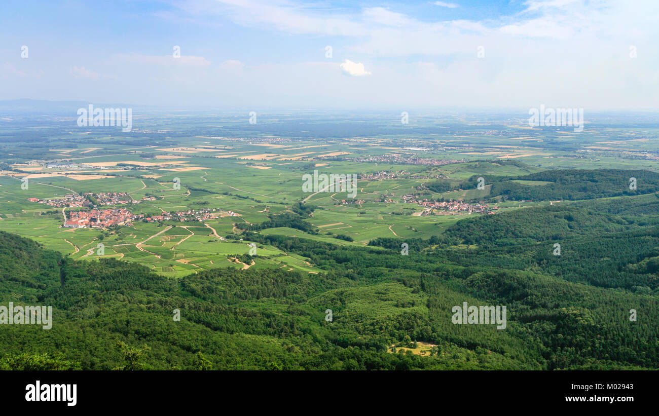 Villages d'alsace hi-res stock photography and images - Alamy