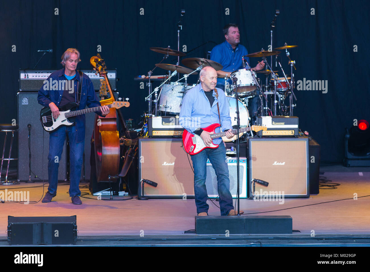 The British singer, songwriter and blues-rock musician Mark Knopfler ...