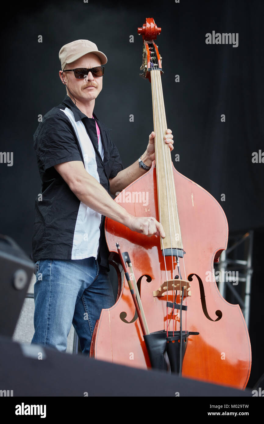 Ron olsen hi-res stock photography and images - Alamy