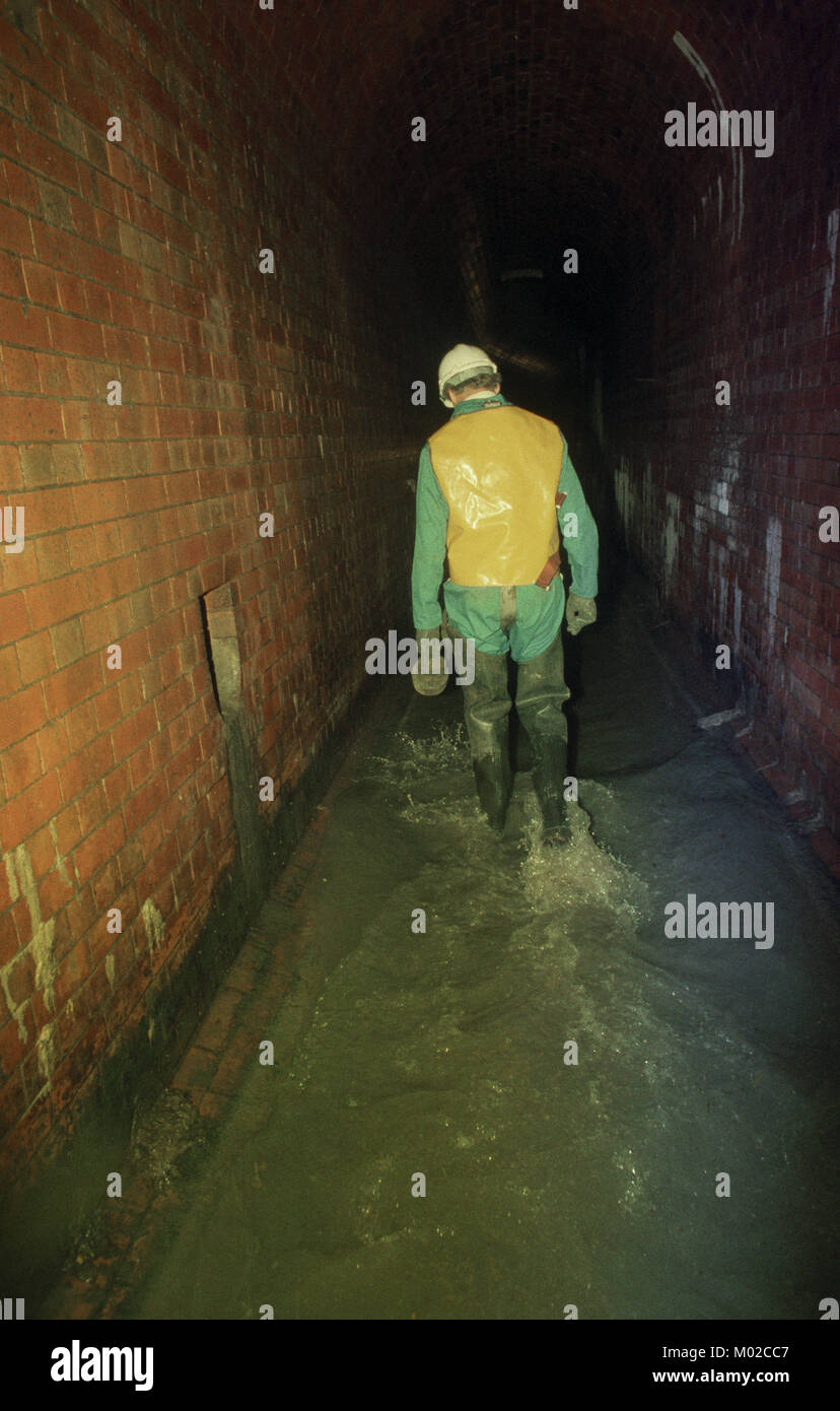 Fleet sewer hi-res stock photography and images - Alamy
