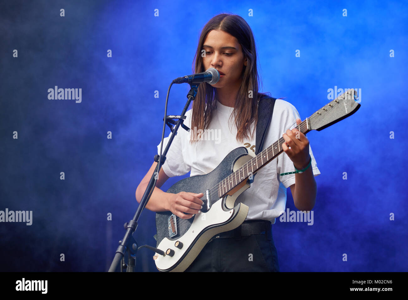 The talented Norwegian singer, musician and songwriter Okay Kaya ...