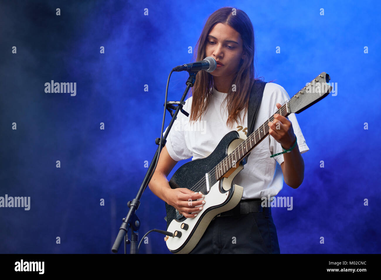 The talented Norwegian singer, musician and songwriter Okay Kaya ...