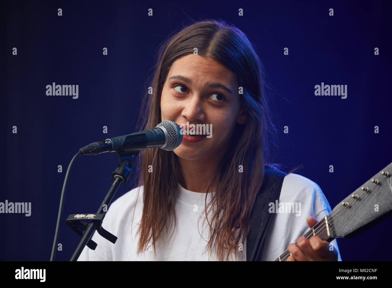 The talented Norwegian singer, musician and songwriter Okay Kaya ...