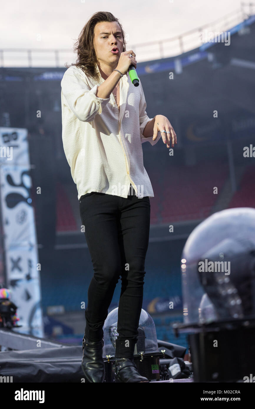 The popular English-Irish pop and boy band One Direction performs a ...