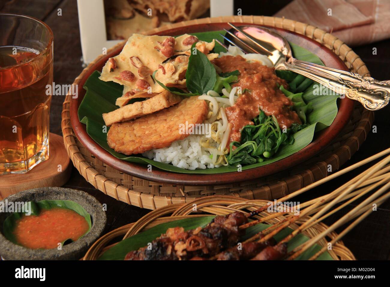 Nasi Pecel High Resolution Stock Photography and Images - Alamy