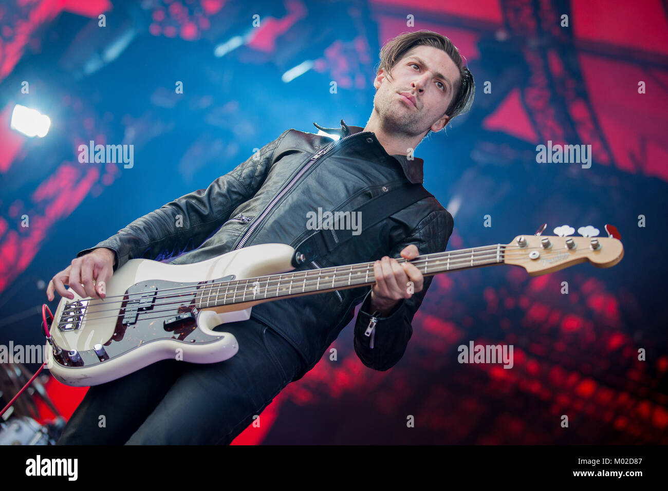 Michael shuman of queens of the stone age hi-res stock photography and ...
